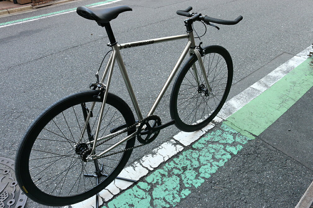 【楽天市場】【ピストバイク 完成車】 Cartel Bikes Avenue Lo Chrome Pistbike カーテルバイク アベニュー