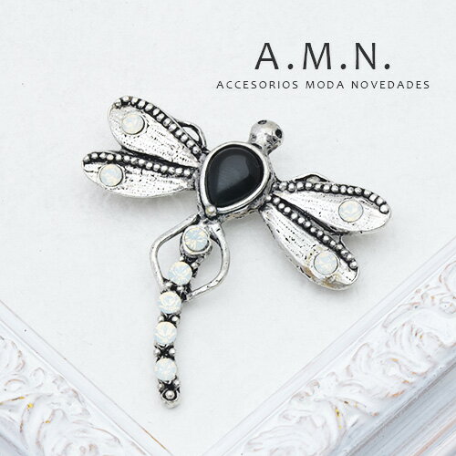 商品詳細材質真鍮、ガラスサイズ約5.2x5.5cm重さ約13gご注意ご視聴のモニターにより、実際の色と異なって見える場合がございます。また写真は原寸大ではございません。細部パーツの仕様は予告なく変更となる場合がございます。多少画像との違いが...