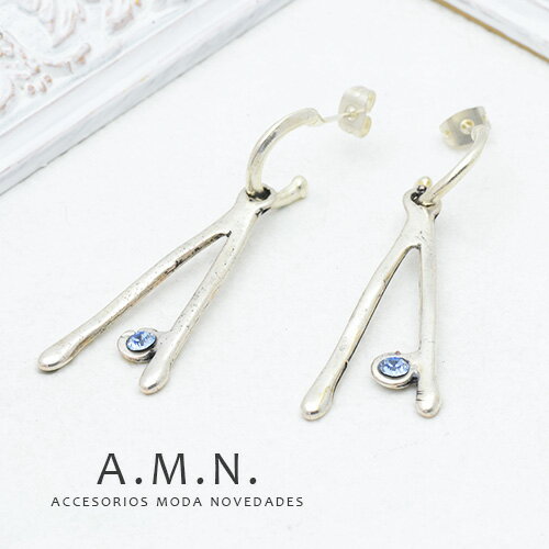 商品詳細材質真鍮、ガラスサイズ約4.9x1.5cm重さ重さ約3g(片方)ご注意ご視聴のモニターにより、実際の色と異なって見える場合がございます。また写真は原寸大ではございません。細部パーツの仕様は予告なく変更となる場合がございます。多少画像...