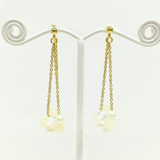 商品説明ピナチョコについて テレビ、新聞、雑誌で紹介された痛くない新感覚アクセサリー。ピアスでもイヤリングでもない、 見たことのない耳アクセサリーのピナチョコです。装着かんたんで軽い着け心地。ピアス穴ももちろん不要です。意匠登録、商標登録済...