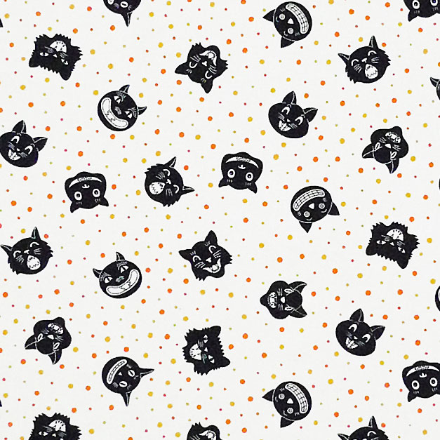 MO-3955 色々な表情のクロネコ トス・ホワイト 笑ったり、びっくりしたり、脅かしたり、色々な表情のクロネコの顔とオレンジや黄色の水玉が生地全体に散らばっています。"ハッピーハロウィン！生き生き笑顔の猫やポップな水玉・ウェーブ...