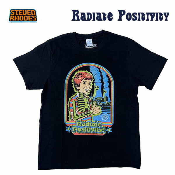 品名 Steven Rhodes T-shirts 「Radiate Positivity」 商品説明 Steven Rhodes は、70年代と80年代の子供向けアクティビティブックを風変わりに再解釈したことで最もよく知られているグラフィ...