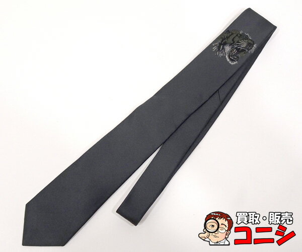 【ひとこと】 グッチのネクタイが入荷致しました。 タイガーを描いたアイコニックなデザインが魅力的です。 目立つ傷や汚れの無いとても状態の良いお品です。 是非、この機会にいかがでしょうか？ 『消費税込み価格・送料無料』の大変、お買い得価格です...