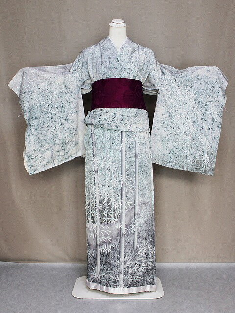 当店在庫処分 未仕立です 正絹訪問着 &nbsp; 商品の詳細 品質 絹 商品説明 R2409 長羅宇 当店在庫処分の未仕立　正絹訪問着です。 特に目立つ難は見つかりませんでしたが　ご理解のうえで　お求め下さるようお願いいたします。 お目に...