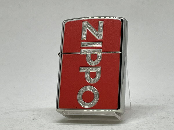 ギフト対応 商品説明 ★ZIPPOロゴを大胆に彫り込み、半球体を敷き詰めたことで上品な仕上げとなった逸品です。 主な特長 ●ZIPPOレギュラーサイズベース ●ニッケルメッキ、エッチング、両面加工 ●底面の刻印は異なる場合がございます。 ●...