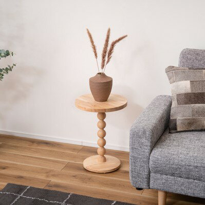 ◆スフィア　サイドテーブル　ナチュラル◆ ベッドやソファ周りで活躍するサイドテーブル。 優しい空間を作るラウンドデザイン。 支柱の球体が特徴的で、置くだけでおしゃれな演出に。 様々なインテリアに合わせることが出来ます。 サイドテーブルのほか...