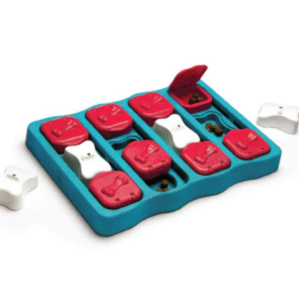 【商品スペック】 ■難易度レベル：2 ■サイズ W32×D22×H4.5 ■重さ：563g ■素材：ポリプロピレン ■原産国：中国「DADWAY(ダッドウェイ) トリーツ・ゲーム / ブリック」 スウェーデンのペットトレーナー推奨！難易度レ...