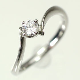 素材：Pt900・ダイヤモンド0.2ct（F・VS・3EX・H&amp;C） リング幅：約1.8mm〜5.6mm パッケージ：高級ジュエリーケース・鑑定書（中央宝石研究所）付 ・納期：約3週間前後（代引不可） 【店舗紹介】 天然のダイヤモン...