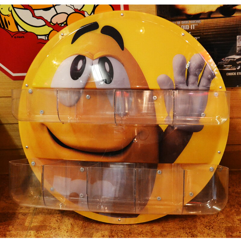 商品詳細 素 材 プラスチック サ イ ズ H48cm , D15cm 特 徴 アメリカ国内のストアで使用されるディスプレー店舗什器です。 裏側に強力磁石が付属されますので鉄素材でしたら自由に取りつけ出来ます。 未使用品ですが前面の透明部分...