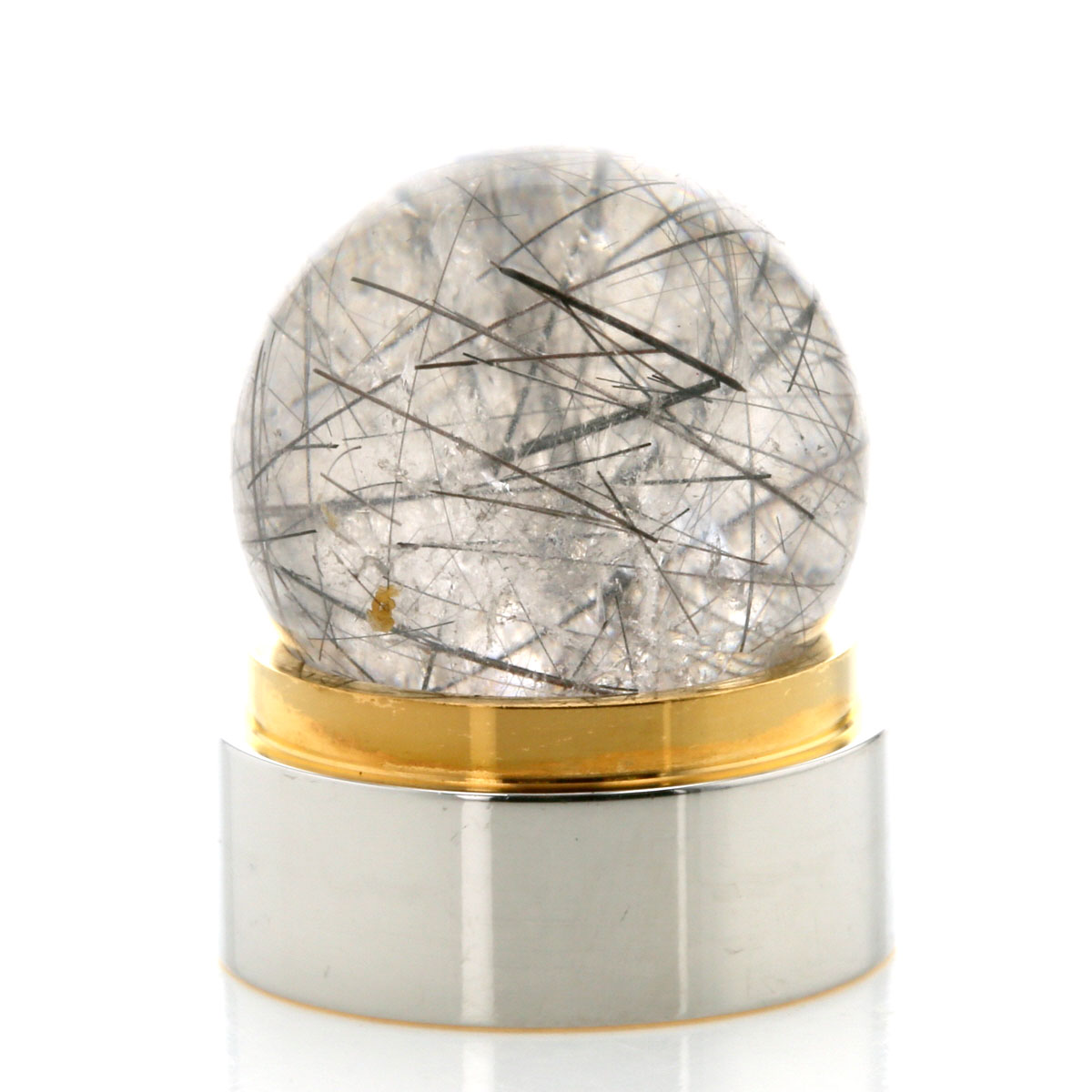 ブラックルチルの丸玉です。 ブラックルチルは直感力から、勝負に勝っていくナビゲーターのような石です。 勝負は一時的なものではなく、この先もずっと続きますので、勝ち続けるために、その時々の選択・決断はとても大切です。 気軽に持ち歩けるサイズの...