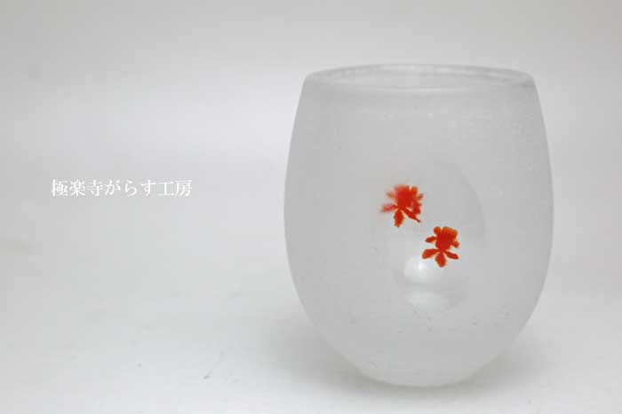 商品説明商品説明 神奈川県で制作しているガラス作家　岩沢彰一 郎さん。 2017年からGallery365に仲間入りしました！ 白いガラスから銀箔を使った作品が特徴です。 白い雪を触れたような微細な手触りに仕立てた 雪代シリーズの作品です。...