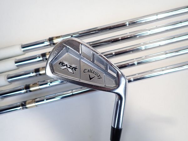 商品説明 ◎メーカー：キャロウェイ 日本仕様◎商品名：RAZR X フォージド ◎シャフト：D/G◎フレックス：S300 ◎総重量：(#5) 427g◎コメント： グリップ太いです◎ランク：ソール　BC　　フェイス　BC　　グリップ　ABN...