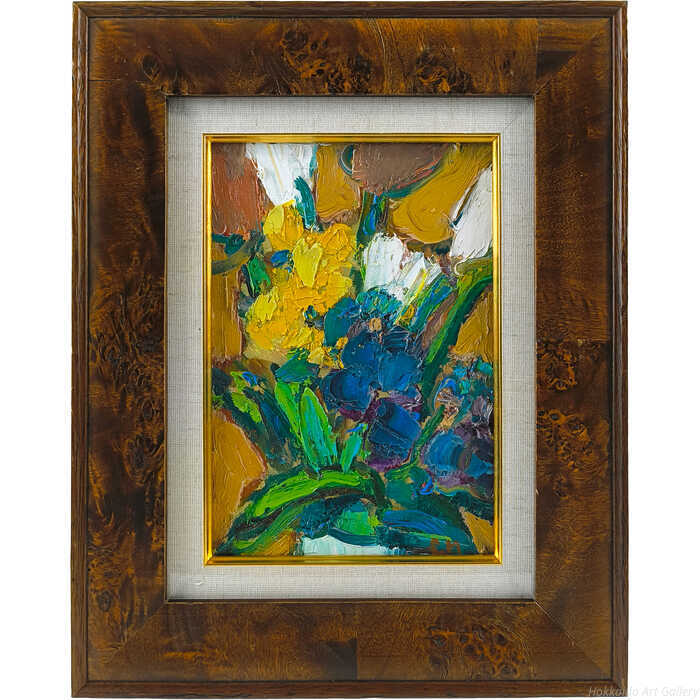 カラフルな花束を大胆に捉え、力強い筆致で描かれた作品。鮮やかな色彩と厚みのあるマチエールが、画面に豊かな生命力を与えている。長年の画業で培われた確かな表現力が感じられる。技法：油彩画作品サイズ：SM（サムホール）額のサイズ：高さ38×幅31...