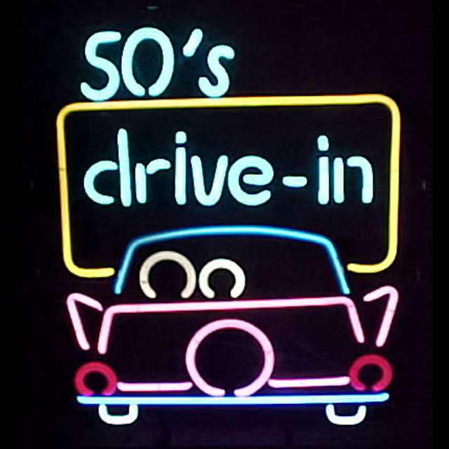 ★注意事項★受注後、海外からネオンサインを取り寄せ、弊社にて検品後の発送となります。受注後、お届けまで通常10日〜2週間程度かかります。ご注文が混み合っている場合や配送トラブル等で3週間程度お時間をいただく場合もございますのでご了承ください...