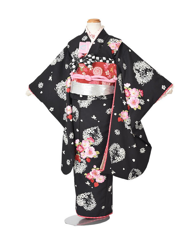 商品情報素材化繊サイズ■身丈:130cm 肩裄53cm 袖丈:75cm※標準サイズに調整済です。※簡単なサイズ調整(腰紐にて)が必要な場合があります。※小物はこちらでコーディネートさせて頂きます。身長115cm~125cm掲載画像について実...