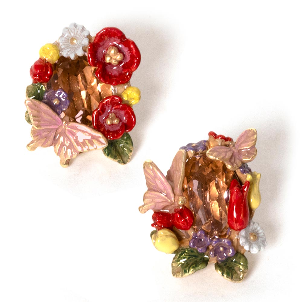 昼花 ピアス：Palnart Poc（パルナートポック）あたたかな日差しの降り注ぐ花畑をモチーフにしたピアスは、草花の色鮮やかな姿が際立ち蝶たちが優雅に行き交う昼間の時間帯をイメージしています。丁寧な立体造形とカラフルな色合いがお出掛けを華...