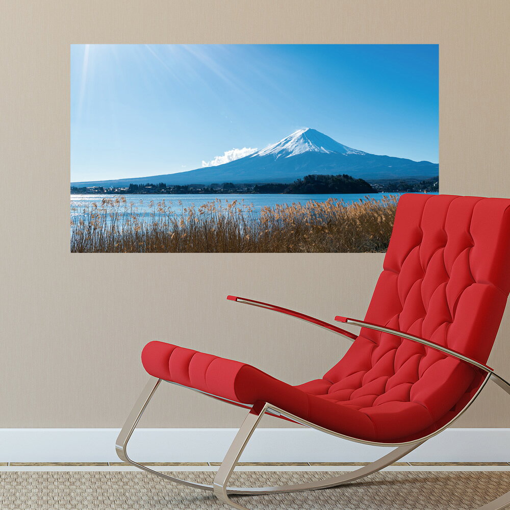 日本製ウォールステッカー 薄と富士山。自然の風景をお部屋のインテリアに。 つやなしタイプの専用シート、マット調でお部屋によく馴染みます。 ■サイズ：W1060×H600mm ■素材：白地マットシート ■メーカー：MU3・日本製 ■ご使用の前...