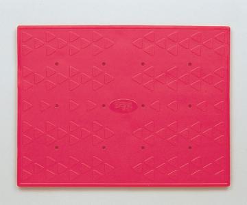 ●材質：スチレン系エラストマー●耐熱温度：80℃●重量：約220g●抗菌加工幅×奥行×厚み（mm）:280×360×8入数:2枚:●マット表面のすべり止めで、足下やお尻などのすべりをしっかり防止します。●柔軟性に優れ、触り心地もソフトです。