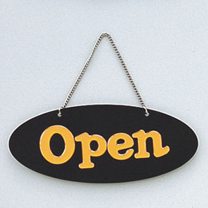 ● おすすめポイント 丸みを帯びたカワイイ看板です POPで使いやすいオープン看板プレートです ● 製品仕様 【縦幅】 100mm 【横幅】 240mm 【厚さ】 2mm 【数量】 1個 【備考】 吊り下げ用くさり付き ● 材質 【材質】 ...