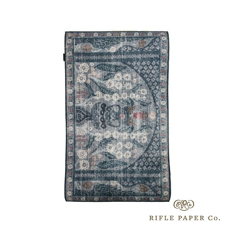 サイズ約69x114cm素材ポリエステル100％ブランドRifle Paper Co.デザイナーアンナ・ボンド備考輸入品のため、個体差及び作りにラフな部分がございます。予めご了承ください。ご家庭でのクリーニングは不可となります。お洗濯をご希...