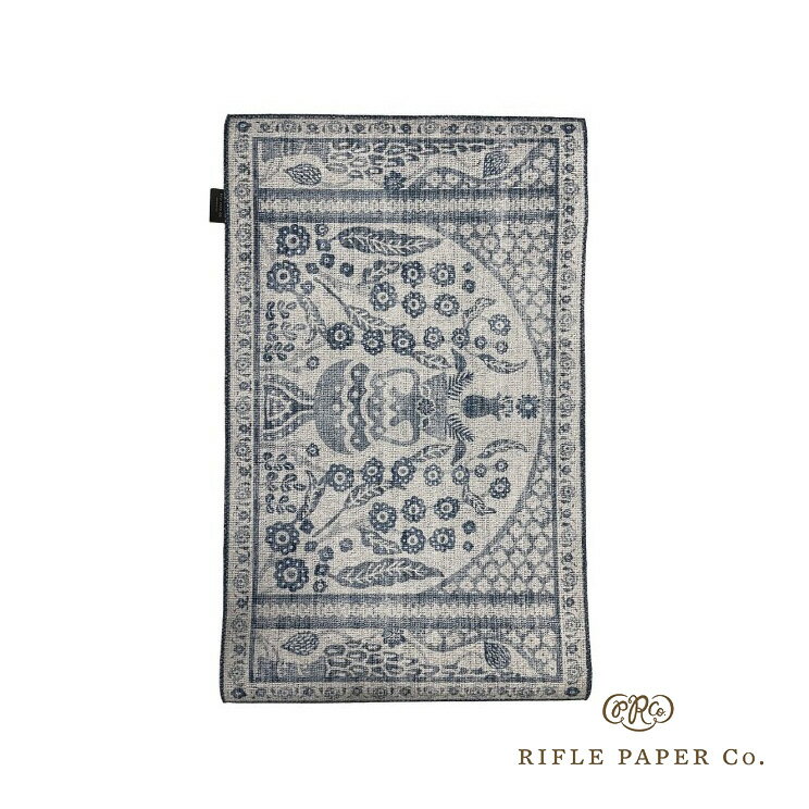 サイズ約69x114cm素材ポリエステル100％ブランドRifle Paper Co.デザイナーアンナ・ボンド備考輸入品のため、個体差及び作りにラフな部分がございます。予めご了承ください。ご家庭でのクリーニングは不可となります。お洗濯をご希...