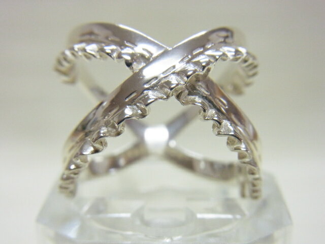 商品詳細 素材 SILVER925 サイズ 最大幅17mm 備考 この商品のサイズは11号、13号のみになります。シルバー カット フリル リング SILVER925 ♪♪♪余った布で作ったんです♪♪♪∞∞∞∞∞∞∞SILVER925∞∞∞...