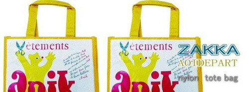 ■説明■ anik【レトロ】 ナイロン　トートバッグ特集♪ 今回はしっかりした生地でGOOD！ マチもついています♪ なが?く使える一品ですヨ♪ もちろんお値段もお手ごろ価格です♪ お買い物やお出かけのセカンドバッグとしてドウゾ♪ ■サイズ...