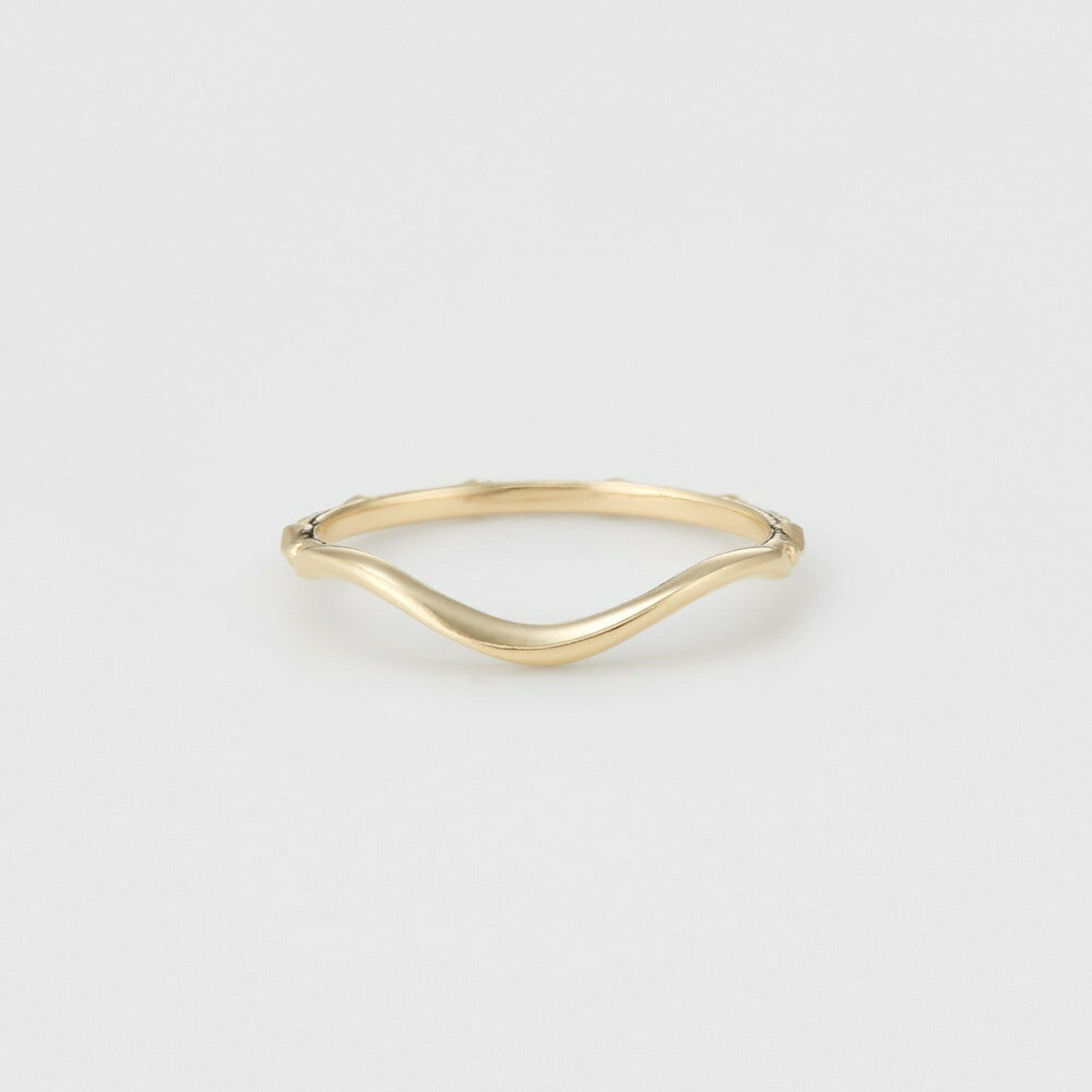 [型番：30213111021]【Plus Ring】組み合わせを楽しむプラスリングにリバーシブルデザインが登場。裁縫や編み物をモチーフにデザインしたのは、「洋服の重ね着をするようにリングをレイヤードを楽しんでいただきたい」という想いから。...