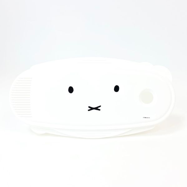 [型番:3226-530180]ミッフィーのお顔がとってもかわいいパスタメーカーです。電子レンジで温めるだけで簡単にパスタがゆでられます◎レトルトソースを入れて混ぜれば、ソースも温まってそのまま美味しく頂けます。オープンつまみでフタが開けや...