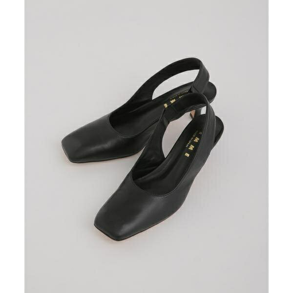 [型番：6713133066]どんなスタイルにも馴染むミニマルなルックス【2023 SS】REMME（レメ）ホールド感ある太めのバックストラップが印象的なパンプス。歩きやすくスタイルアップが叶う程よい高さのヒールや、こなれ見えするスクエアト...