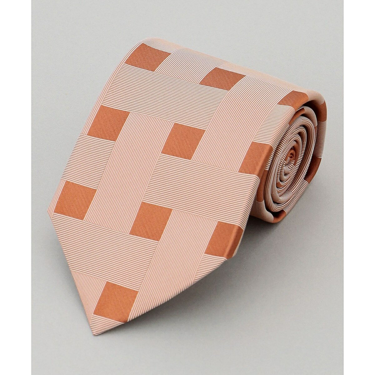 ■カラー：オレンジ系4F：全長148.2 幅8.8※(　)で表記されている数字はヌードサイズです。ヌードサイズとは衣服を身につけない身体のサイズです。お客様ご自身の身体サイズと比較してお選びください。 ■素材： 絹:100% ■お手入： &...