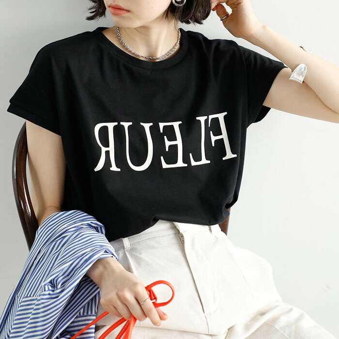 夏に大活躍の予感！カラーロゴが可愛いフレンチスリーブTシャツ〇カラフルなロゴで1枚でも着映える！〇フレンチスリーブでカジュアル感を抑えたスタイリングに〇豊富なサイズ展開でお好みの着こなしが可能です■デザインロゴデザインは鏡文字ロゴとメッセー...