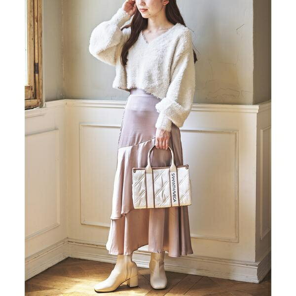 [型番：00072320155331]◇SAMANTHAVEGA(サマンサベガ)のロゴテープキルティングショルダーバッグ（ミニ）大人気ロゴテープバッグのシリーズより、キルティングの素材にアップデートしたコレクションが登場！！BOX型デザイン...