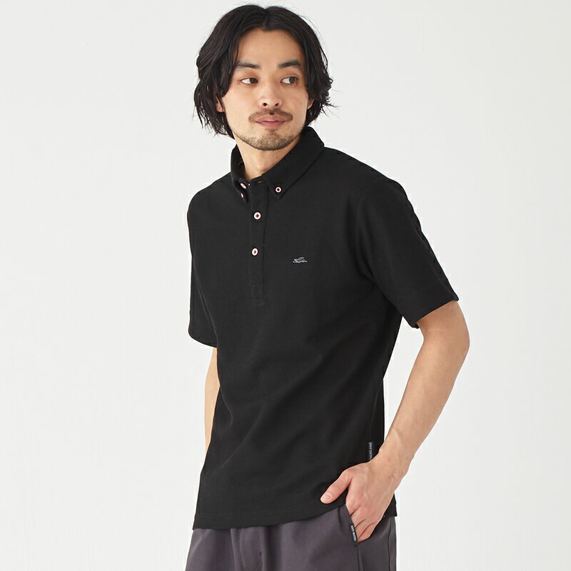 [型番:2345106]毎年人気のオールデイズポロを、今季は特徴的な鹿の子素材を使いアップデート。裏面に接触冷感糸を使用した特殊なリンクス編み鹿の子を使用しています。暑い時期に嬉しい冷感に加えて、高い通気性を発揮。快適な着心地が長続きします...