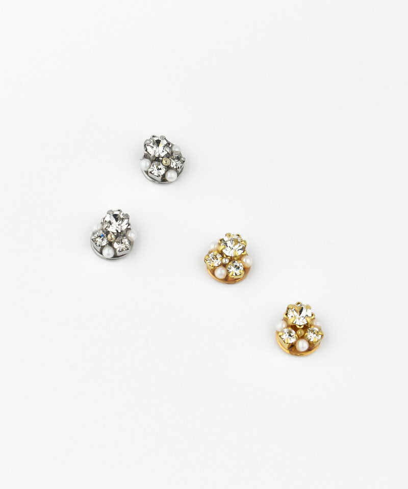 [型番:HY2-83]クリスタルとミニパールが上品な大人の魅力を引き出してくれるアイテム。シンプルコーデやエレガントなスタイルに相性良くきまります。■カラー：シルバー、ゴールド全長：約0.5cm/幅：約0.5cm/対応シート：丸型極小※(　...