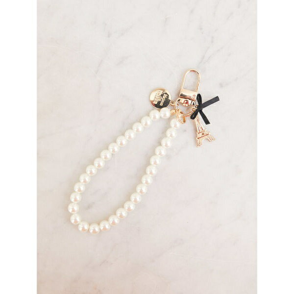 [型番：8A42FZJ0400]エッフェル塔チャームがパリジェンヌなムードを演出するストラップ。＜p＞チャームはMaison de FLEURオリジナルのデザインで、＜／p＞＜p＞中央にはさりげなく「FLEUR」のロゴが刻印されています♪＜...