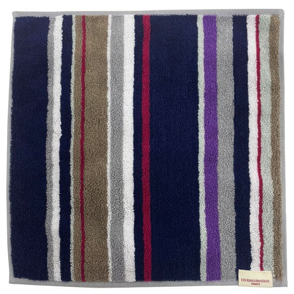 [型番:A297090]※商品によっては製造上、生地の使用箇所により柄の位置が掲載写真と異なる場合がございます。※写真1枚目のカラーをお届けします。3.4枚目以降の掲載写真は、カラーが異なる場合がございますが仕様の参考としてご覧ください。【...