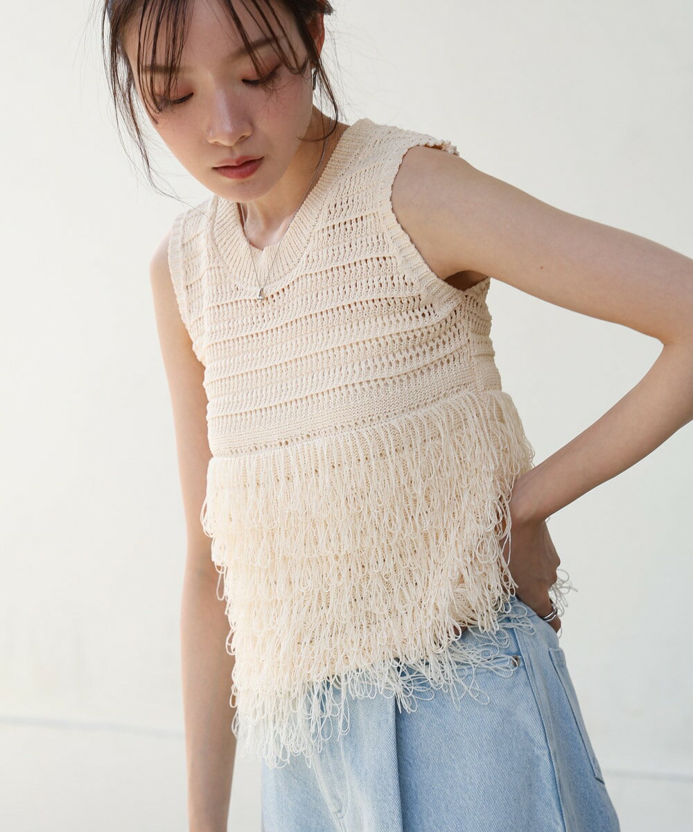 [型番:6527002]●Bab●■POINT着心地の良さと視覚的なアクセントが魅力のループ編みトップスが登場！メッシュとループの切り替えによって表面に立体的なテクスチャーが生まれ、1枚でコーデが決まるアイテムです。ふんわりとした柔らかさも...