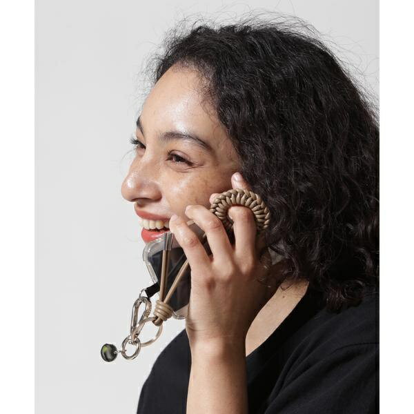 [型番：7855970282]ITTI／イッチ／CRISTY KNOT FINGER CIRCLE CHARM ／ RAPTO JP革紐をリング状に編み込み、指が入るほどのサイズ感で仕上げたチャーム。スマートフォンのリングストラップやキーホ...