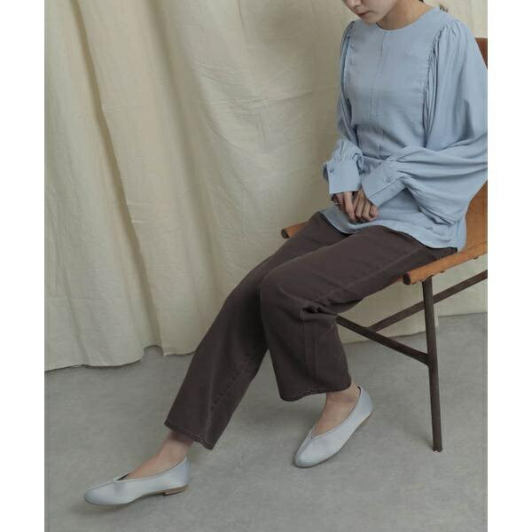 [型番：AA14-2HN006]トレンド継続中!クリーンな印象のシンプルデザインが合わせやすい◎トレンド感×低反発インソールで、デザイン性と快適さを兼ね備えた一足◯トレンドのチャイナ風デザイン◯低反発インソール仕様で快適な履き心地◯柔らかい...