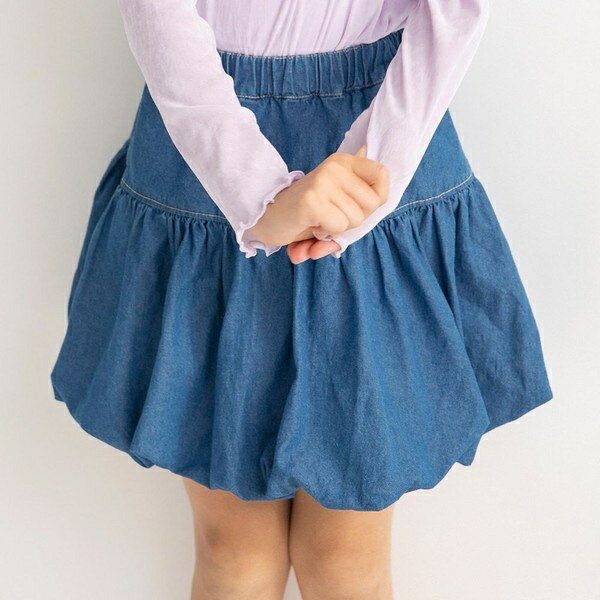 [型番：17-5333-055]コーデの主役になる、バルーンシルエット♪■商品ポイント切り替え部分で自然にボリュームを出し、立体感のあるシルエットにこだわりました生地は程よい厚みの5.5オンスデニム軽やかで動きやすく、通園やお出かけなどアク...