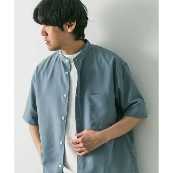 [型番：DR45-13X506]XLサイズはWEB限定サイズです。人気素材”セオアルファ”を用いたバンドカラーシャツの半袖が登場・吸水性と拡散性、ドライ感を生み出す「セオアルファ」糸を採用・天然素材のようなふっくらとした生地で、凹凸のあるさ...