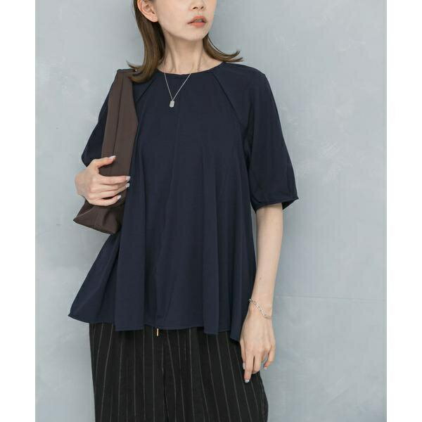 [型番：RAA5-21S510]【ひんやり心地よい、ポンチ素材のフレアトップス】ほんのりハリのあるポンチ素材に、接触冷感機能を備えた夏にぴったりのプルオーバー。動くたびにふわっと広がるフレアシルエットが、気になるラインをさりげなくカバーしな...