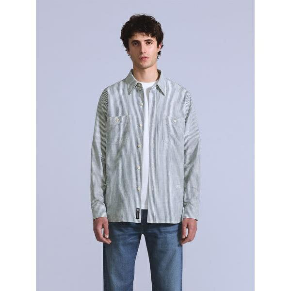 [型番：001LH0001]Levi's□ Blue Tab□は、アイコニックなデニムの伝統と伝統的なクラフトマンシップを融合させた、洗練されたコレクションです。細部までこだわったディテール、シャープな仕立て、そして個性豊かな仕上げが魅力で...