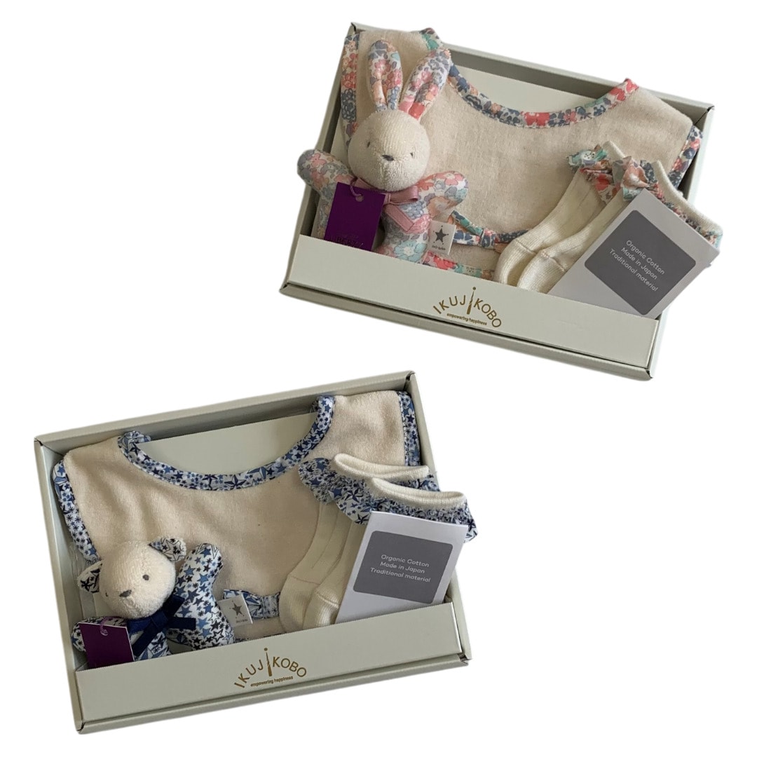 オリジナルボックスに入ったギフトセットです。出産祝いなどちょっとしたお祝いのきもちをお届けする時に喜ばれます。育児工房の人気アイテムをセットしました。■カラー：ネイビー、ピンク※(　)で表記されている数字はヌードサイズです。ヌードサイズとは...