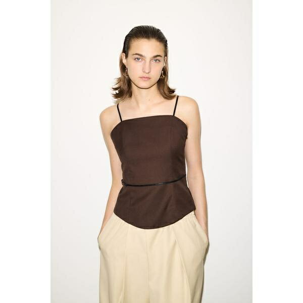 [型番：030IA030-1961]THROW by SLY【BACK OPEN BUSTIER】■POINT：バックオープンの肌見せがヘルシーなスーツ地ビスチェ。■DETAIL：上質なウール混のスーツ地を使用し、マニッシュな印象ながらバッ...
