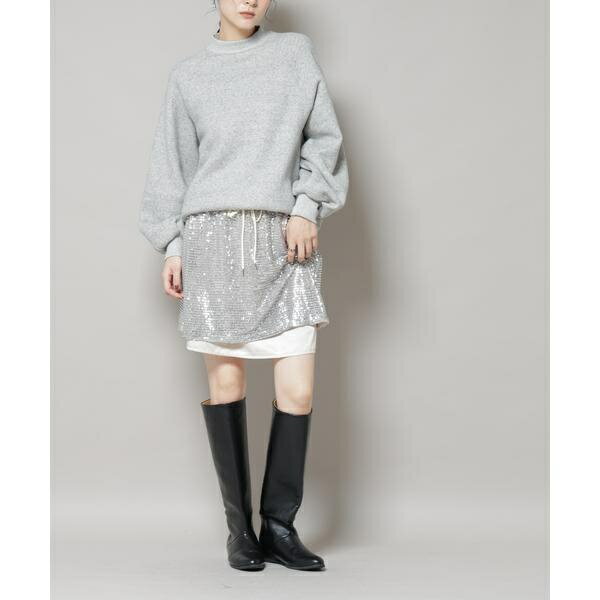 [型番：6695230314]重くなりがちな秋冬コーデに輝きをプラス【2025 AW】 NANO universe（ナノ・ユニバース）秋冬ムードを盛り上げる、全面スパンコールをあしらったミニスカート。小ぶりなスパンコールな使用することで、今...