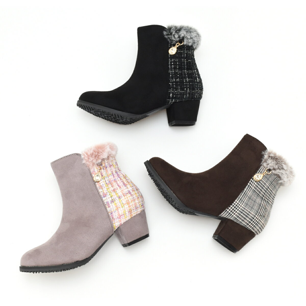 [型番:5092][かわいさ満点！秋冬のおしゃれを彩るキッズショートブーツ]ふわふわファーとツイード/チェックがキュートな4cmの太めのヒールショートブーツ。今年の秋冬は、この一足でおしゃれガールに大変身！ ふわふわのファーと、トレンドの柄...