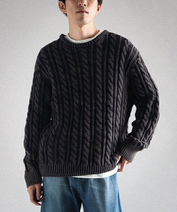[型番：0P001045500]＊綿の風合いで作る、ほどよい抜け感のある毎日ニット「綿100％×スノーウォッシュのこなれ感」綿100％の風合いを活かし、スノーウォッシュ加工でほどよく毛羽立ちを抑えたソフトな仕上がりに。ざっくりとした立体的な...