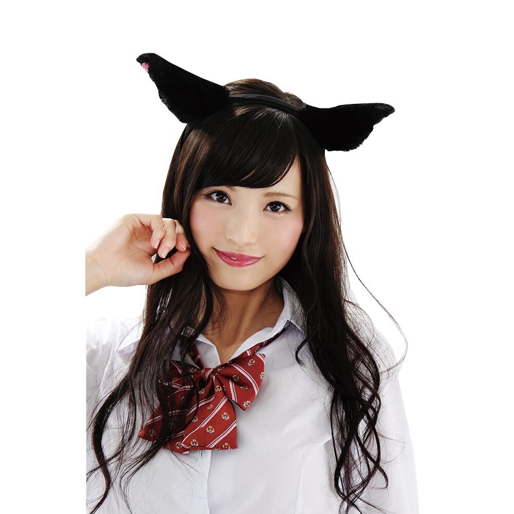 [型番:KH7006BK]ブラックファー×ピンクサテンの萌えキュン猫耳★外向きネコ耳がトレンド！注目アイテム♪カチューシャ部分は、芯をストレッチ生地でくるみ、着け心地◎■カラー：ブラック カチューシャ※(　)で表記されている数字はヌードサイ...